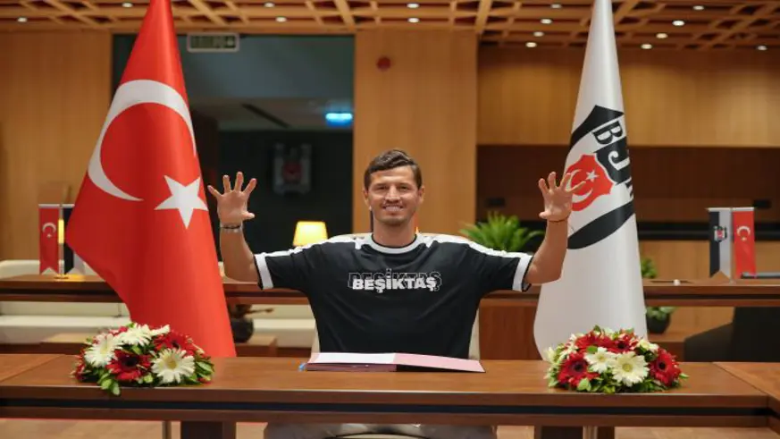Beşiktaş, Salih Uçan'ın sözleşmesini yeniledi | diyarbakirsoz.com Beşiktaş, Salih Uçan'ın sözleşmesini yeniledi | diyarbakirsoz.com